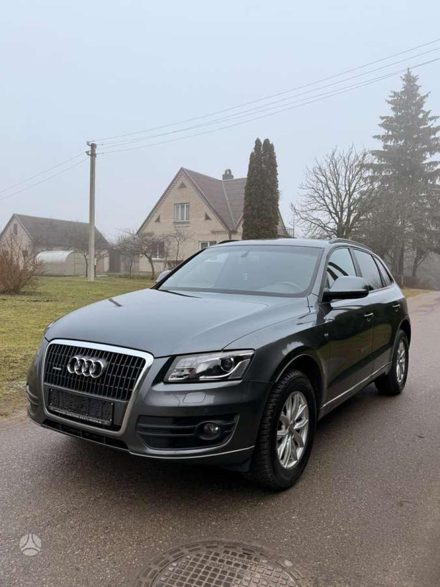 Pelēks Audi Q5 2012 Utena, ar dzinēja tilpumu 2.00 L un nobraukumu 128 tūkst. km par 10400 €, foto 1 vietnē AUTOMOTO.COM.LV