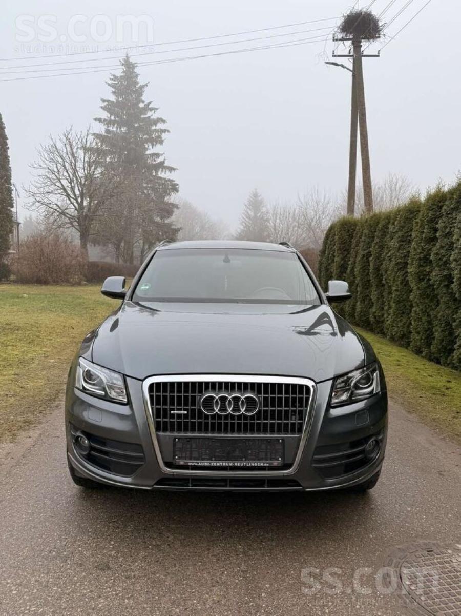 Grey Audi Q5 2012 in Ludza, with an engine capacity of 2.00 L and mileage of 128 thousand km for 10900 €, photo 2 on AUTOMOTO.COM.LV