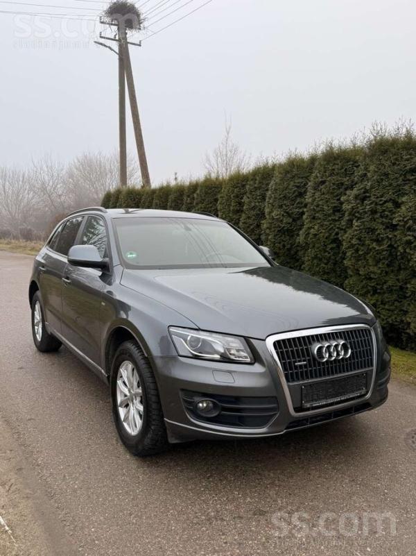 Grey Audi Q5 2012 in Ludza, with an engine capacity of 2.00 L and mileage of 128 thousand km for 10900 €, photo 3 on AUTOMOTO.COM.LV