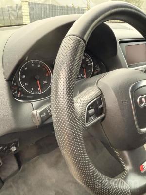 Grey Audi Q5 2012 in Ludza, with an engine capacity of 2.00 L and mileage of 128 thousand km for 10900 €, photo 12 on AUTOMOTO.COM.LV