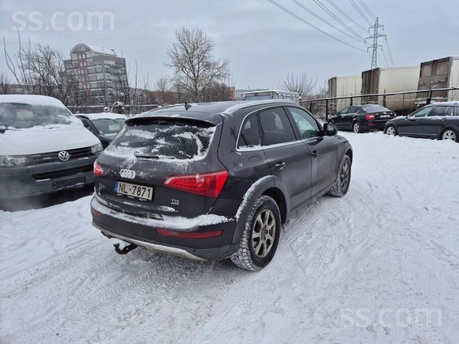 Pelēks Audi Q5 2012 Rīga, ar dzinēja tilpumu 2.00 L un nobraukumu 249 tūkst. km par 12590 €, foto 6 vietnē AUTOMOTO.COM.LV