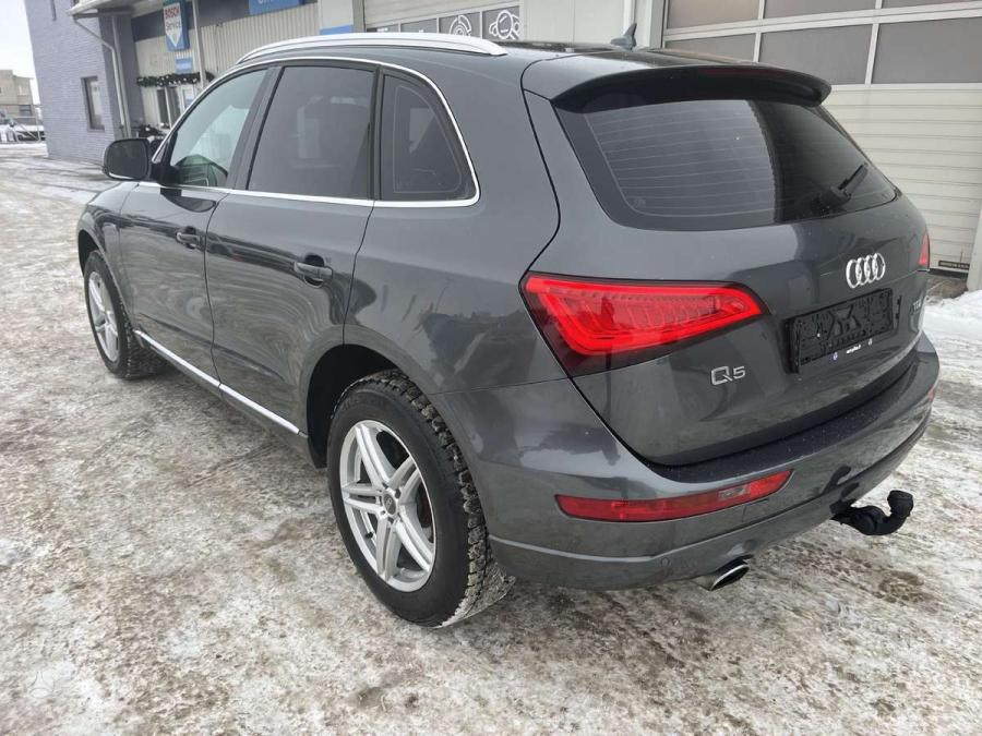 Pelēks Audi Q5 2012 Marijampole, ar dzinēja tilpumu 1.97 L un nobraukumu 361 tūkst. km par 10500 €, foto 6 vietnē AUTOMOTO.COM.LV