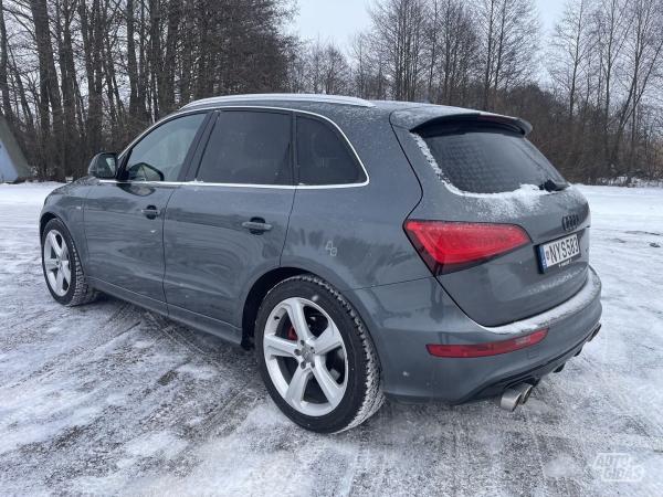 Grey Audi Q5 2012 in Vilkaviskis, with an engine capacity of 3.00 L and mileage of 233 thousand km for 15000 €, photo 3 on AUTOMOTO.COM.LV