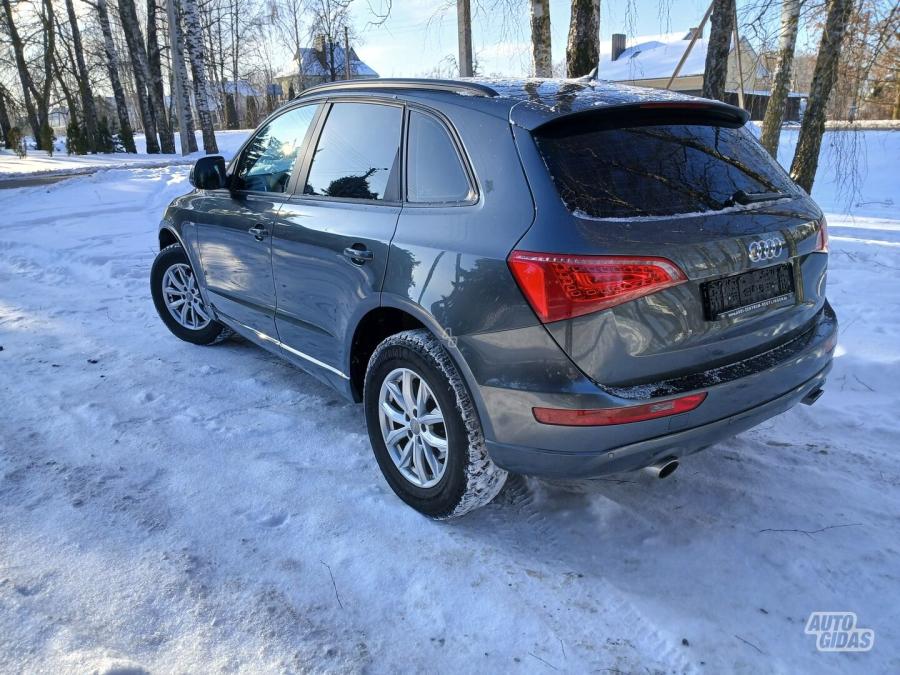 Grey Audi Q5 2012 in Utena, with an engine capacity of 2.00 L and mileage of 128 thousand km for 10900 €, photo 16 on AUTOMOTO.COM.LV