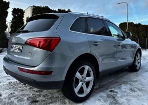 Pelēks Audi Q5 2012 Kauņa, ar dzinēja tilpumu 2.00 L un nobraukumu 270 tūkst. km par 10800 €, foto 18 vietnē AUTOMOTO.COM.LV