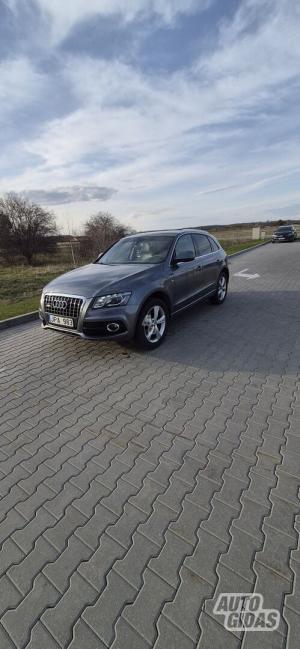 Grey Audi Q5 2012 in Klaipeda, with an engine capacity of 2.00 L and mileage of 230 thousand km for 5500 €, photo 4 on AUTOMOTO.COM.LV