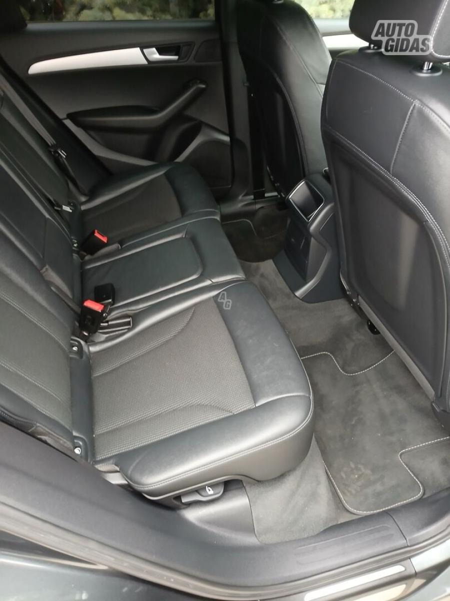 Pelēks Audi Q5 2012 Utena, ar dzinēja tilpumu 2.00 L un nobraukumu 128 tūkst. km par 9700 €, foto 3 vietnē AUTOMOTO.COM.LV