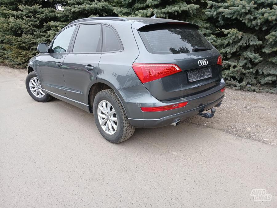 Pelēks Audi Q5 2012 Utena, ar dzinēja tilpumu 2.00 L un nobraukumu 128 tūkst. km par 9700 €, foto 4 vietnē AUTOMOTO.COM.LV