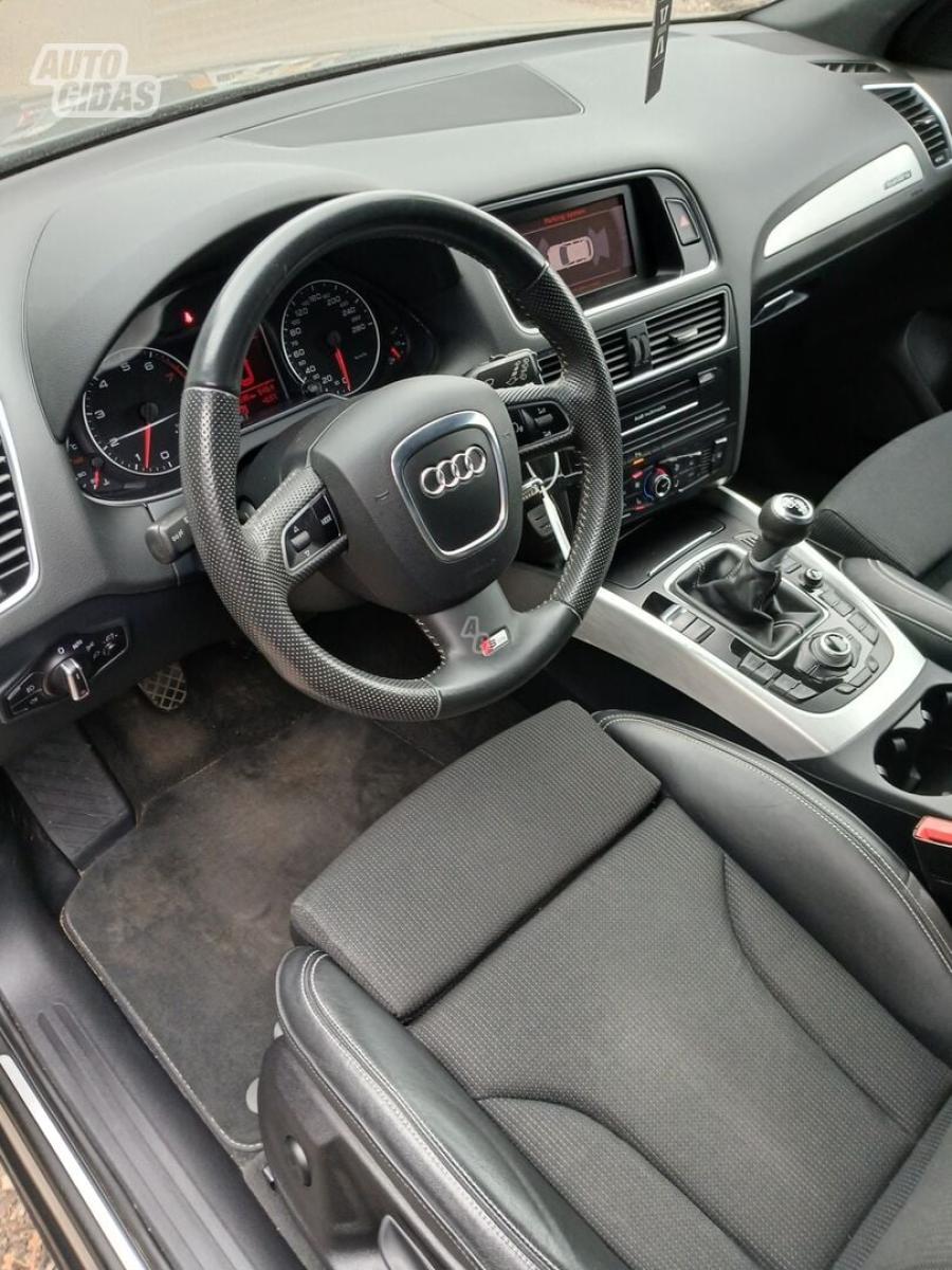 Pelēks Audi Q5 2012 Utena, ar dzinēja tilpumu 2.00 L un nobraukumu 128 tūkst. km par 9700 €, foto 9 vietnē AUTOMOTO.COM.LV