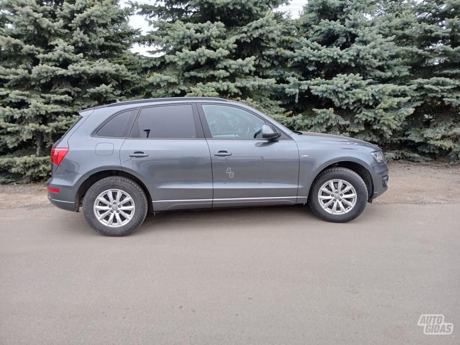 Pelēks Audi Q5 2012 Utena, ar dzinēja tilpumu 2.00 L un nobraukumu 128 tūkst. km par 9700 €, foto 12 vietnē AUTOMOTO.COM.LV