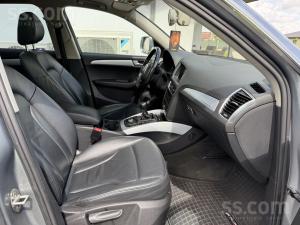 Pelēks Audi Q5 2012 Valmiera, ar dzinēja tilpumu 2.00 L un nobraukumu 229 tūkst. km par 11700 €, foto 8 vietnē AUTOMOTO.COM.LV