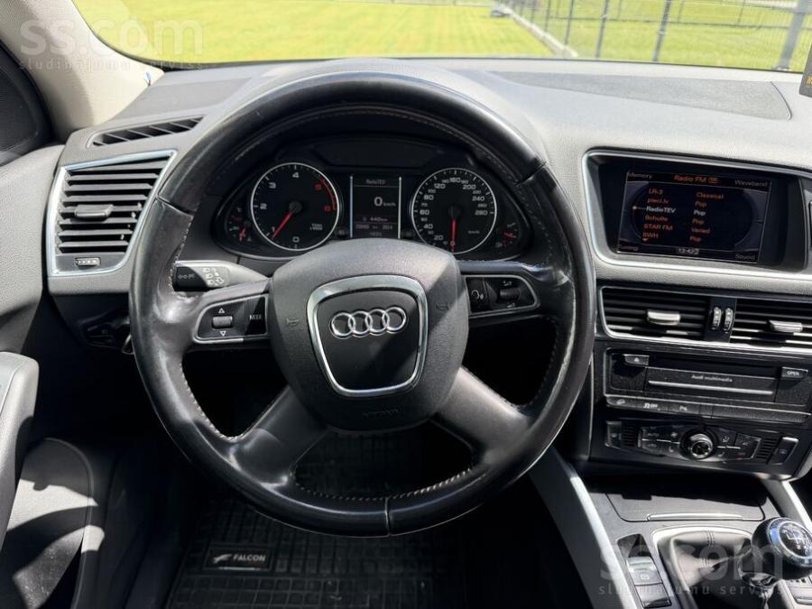 Pelēks Audi Q5 2012 Valmiera, ar dzinēja tilpumu 2.00 L un nobraukumu 229 tūkst. km par 11700 €, foto 9 vietnē AUTOMOTO.COM.LV