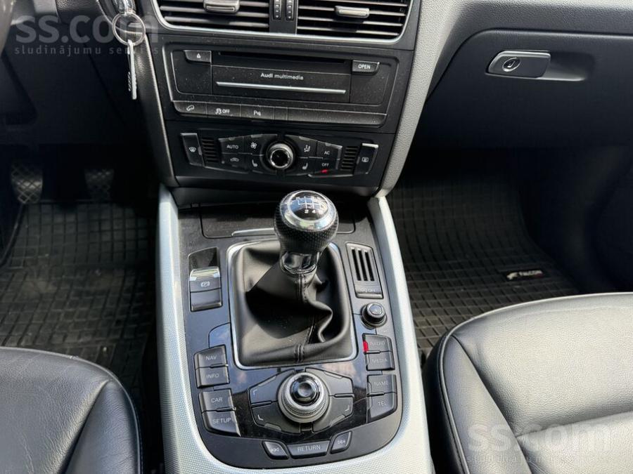 Pelēks Audi Q5 2012 Valmiera, ar dzinēja tilpumu 2.00 L un nobraukumu 229 tūkst. km par 11700 €, foto 16 vietnē AUTOMOTO.COM.LV