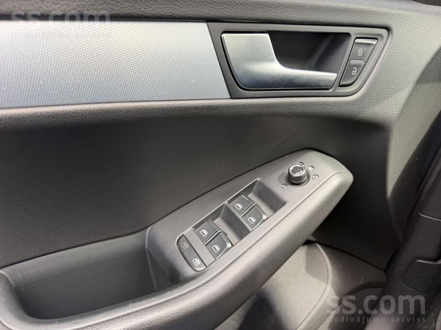 Pelēks Audi Q5 2012 Valmiera, ar dzinēja tilpumu 2.00 L un nobraukumu 229 tūkst. km par 11700 €, foto 17 vietnē AUTOMOTO.COM.LV