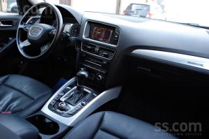 Grey Audi Q5 2012 in Tukums, with an engine capacity of 3.00 L and mileage of 445 thousand km for 9900 €, photo 8 on AUTOMOTO.COM.LV