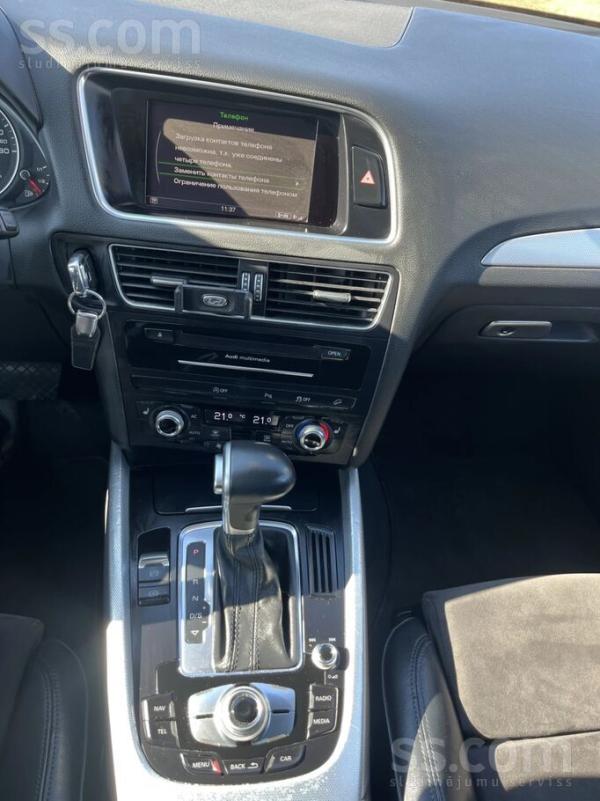 Grey Audi Q5 2012 in Riga, with an engine capacity of 2.00 L and mileage of 0 thousand km for 10750 €, photo 3 on AUTOMOTO.COM.LV