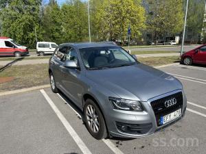 Grey Audi Q5 2012 in Riga, with an engine capacity of 3.20 L and mileage of 275 thousand km for 6250 €, photo 4 on AUTOMOTO.COM.LV