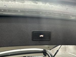 Grey Audi Q5 2012 in Riga, with an engine capacity of 3.20 L and mileage of 275 thousand km for 6250 €, photo 9 on AUTOMOTO.COM.LV