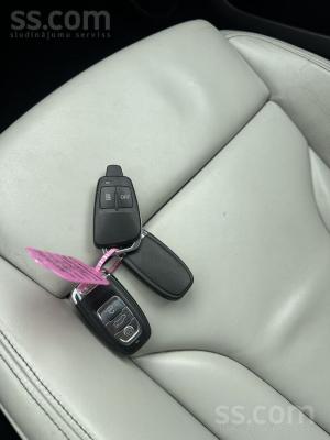 Grey Audi Q5 2012 in Riga, with an engine capacity of 3.20 L and mileage of 275 thousand km for 6250 €, photo 10 on AUTOMOTO.COM.LV