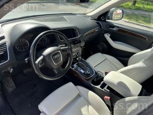 Grey Audi Q5 2012 in Riga, with an engine capacity of 3.20 L and mileage of 275 thousand km for 6250 €, photo 11 on AUTOMOTO.COM.LV