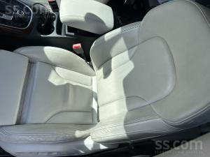 Grey Audi Q5 2012 in Riga, with an engine capacity of 3.20 L and mileage of 275 thousand km for 6250 €, photo 12 on AUTOMOTO.COM.LV
