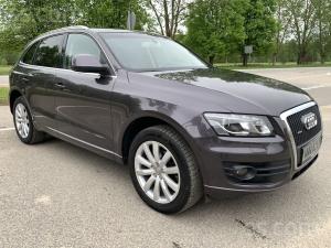 Grey Audi Q5 2012 in Ogre, with an engine capacity of 2.00 L and mileage of 212 thousand km for 10970 €, photo  on AUTOMOTO.COM.LV