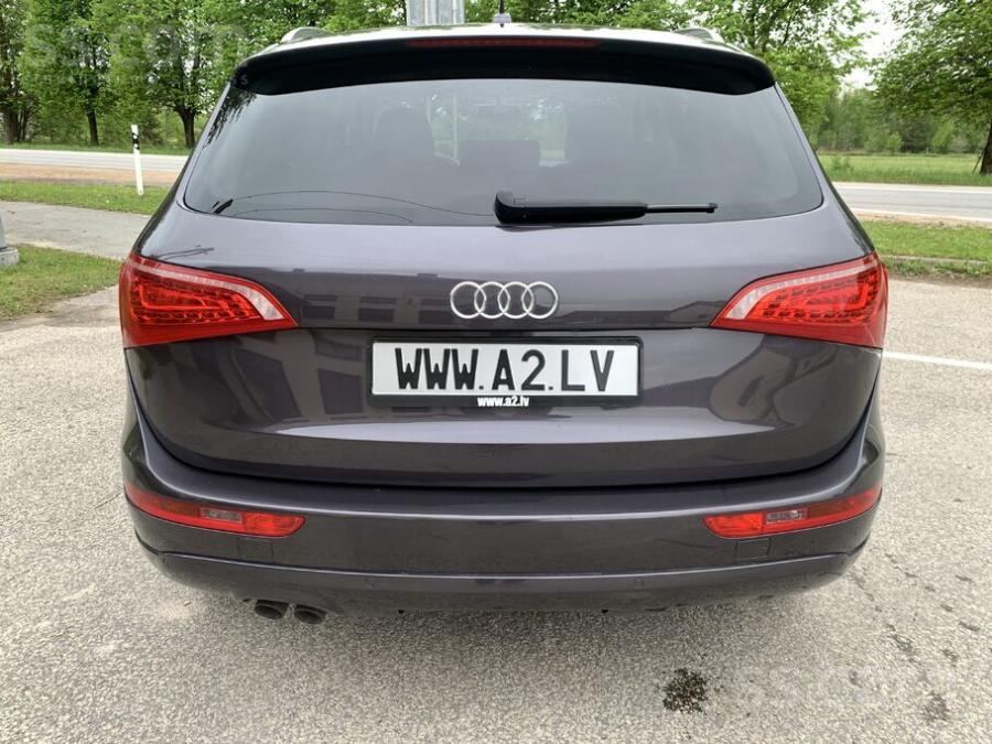 Grey Audi Q5 2012 in Ogre, with an engine capacity of 2.00 L and mileage of 212 thousand km for 10970 €, photo 8 on AUTOMOTO.COM.LV