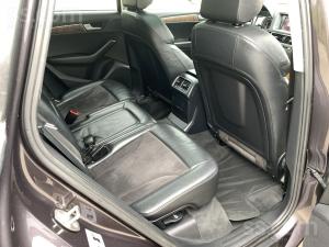 Grey Audi Q5 2012 in Ogre, with an engine capacity of 2.00 L and mileage of 212 thousand km for 10970 €, photo 14 on AUTOMOTO.COM.LV