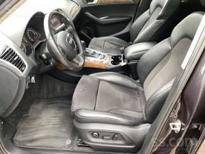 Grey Audi Q5 2012 in Ogre, with an engine capacity of 2.00 L and mileage of 212 thousand km for 10970 €, photo 18 on AUTOMOTO.COM.LV