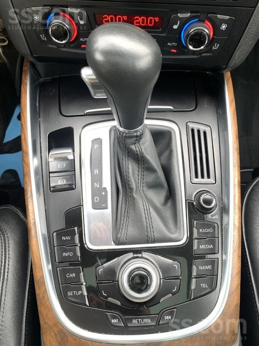 Grey Audi Q5 2012 in Ogre, with an engine capacity of 2.00 L and mileage of 212 thousand km for 10970 €, photo 20 on AUTOMOTO.COM.LV