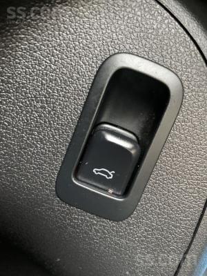Grey Audi Q5 2012 in Ogre, with an engine capacity of 2.00 L and mileage of 212 thousand km for 10970 €, photo 25 on AUTOMOTO.COM.LV