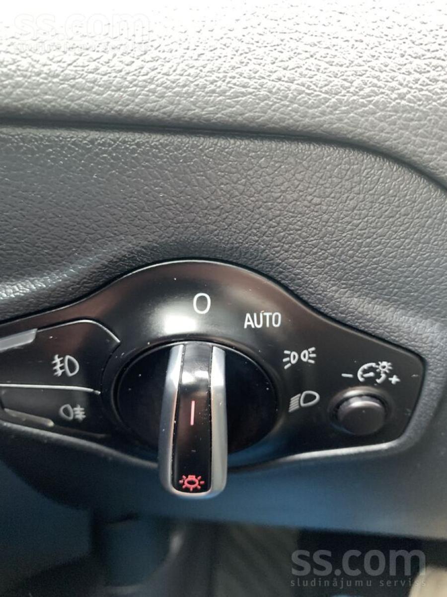 Grey Audi Q5 2012 in Ogre, with an engine capacity of 2.00 L and mileage of 212 thousand km for 10970 €, photo 26 on AUTOMOTO.COM.LV