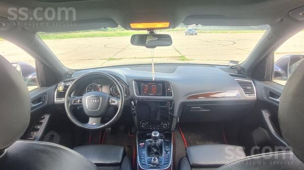 Grey Audi Q5 2012 in Riga, with an engine capacity of 2.00 L and mileage of 234 thousand km for 11500 €, photo 9 on AUTOMOTO.COM.LV