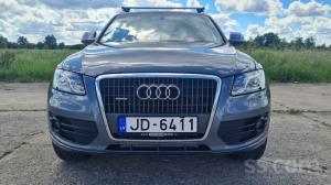 Grey Audi Q5 2012 in Riga, with an engine capacity of 2.00 L and mileage of 234 thousand km for 11500 €, photo 12 on AUTOMOTO.COM.LV