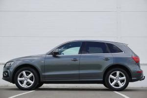 Grey Audi Q5 2012 in Riga, with an engine capacity of 3.00 L and mileage of 277 thousand km for 9700 €, photo 7 on AUTOMOTO.COM.LV