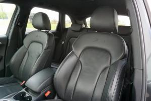 Grey Audi Q5 2012 in Riga, with an engine capacity of 3.00 L and mileage of 277 thousand km for 9700 €, photo 23 on AUTOMOTO.COM.LV