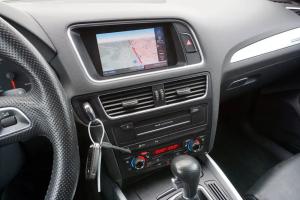 Grey Audi Q5 2012 in Riga, with an engine capacity of 3.00 L and mileage of 277 thousand km for 9700 €, photo 28 on AUTOMOTO.COM.LV