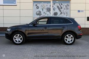 Grey Audi Q5 2012 in Kretinga, with an engine capacity of 1.97 L and mileage of 276 thousand km for 10999 €, photo 14 on AUTOMOTO.COM.LV