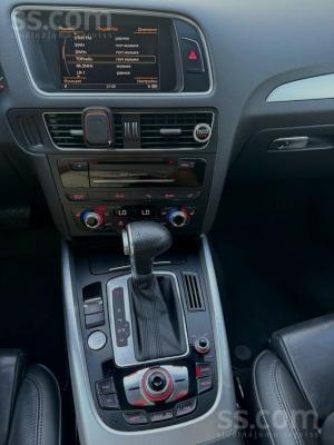 Pelēks Audi Q5 2012 Daugavpils, ar dzinēja tilpumu 2.00 L un nobraukumu 0 tūkst. km par 13000 €, foto 11 vietnē AUTOMOTO.COM.LV
