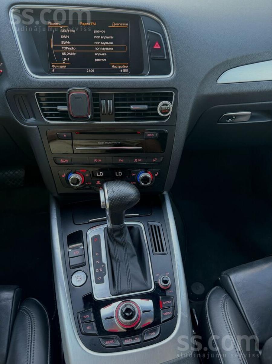 Pelēks Audi Q5 2012 Daugavpils, ar dzinēja tilpumu 2.00 L un nobraukumu 0 tūkst. km par 13000 €, foto 11 vietnē AUTOMOTO.COM.LV