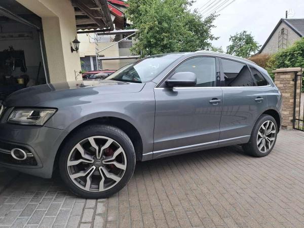 Pelēks Audi Q5 2012 Gargždai, ar dzinēja tilpumu 1.98 L un nobraukumu 260 tūkst. km par 8900 €, foto 3 vietnē AUTOMOTO.COM.LV