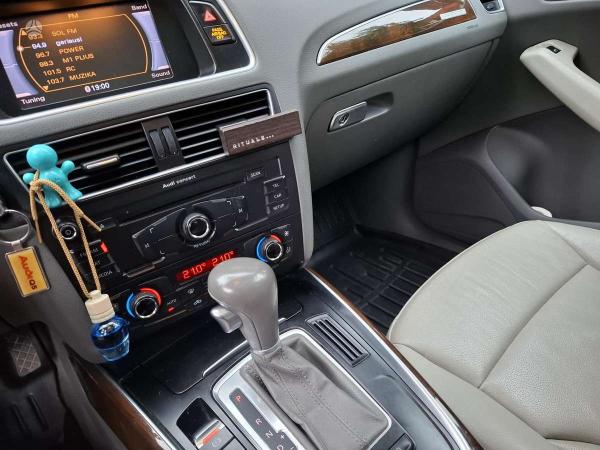Pelēks Audi Q5 2012 Gargždai, ar dzinēja tilpumu 1.98 L un nobraukumu 260 tūkst. km par 8900 €, foto 6 vietnē AUTOMOTO.COM.LV