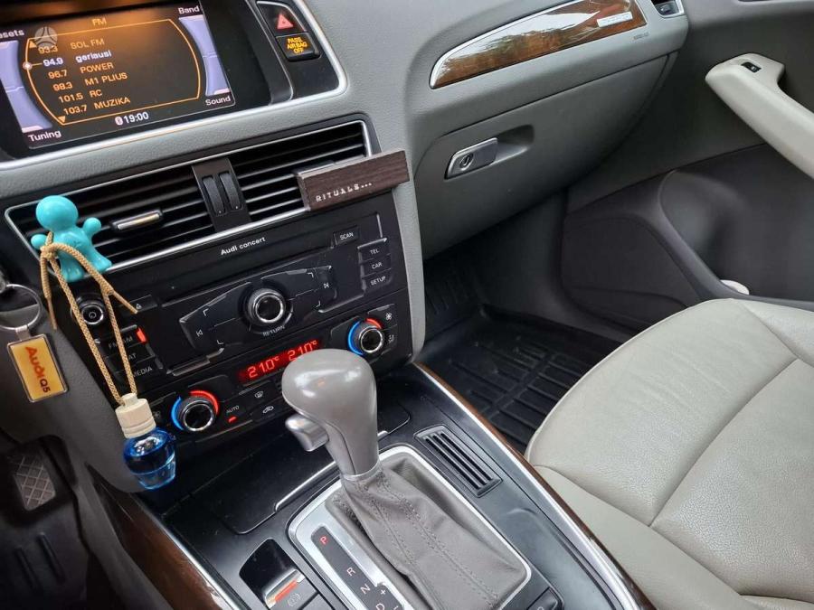 Grey Audi Q5 2012 in Gargzdai, with an engine capacity of 1.98 L and mileage of 260 thousand km for 8900 €, photo 7 on AUTOMOTO.COM.LV
