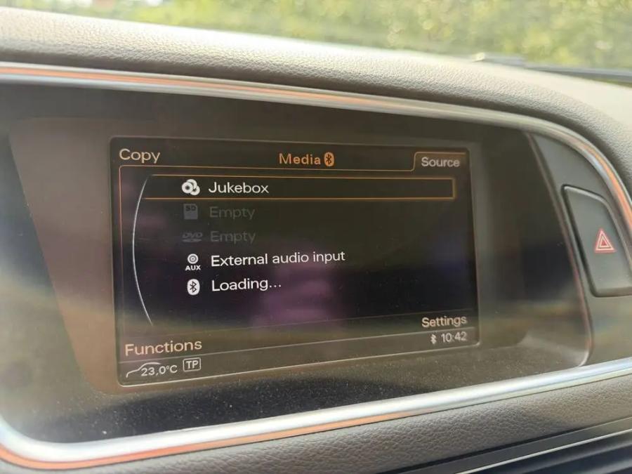 Pelēks Audi Q5 2012 Rēzekne, ar dzinēja tilpumu 3.00 L un nobraukumu 244 tūkst. km par 12490 €, foto 15 vietnē AUTOMOTO.COM.LV