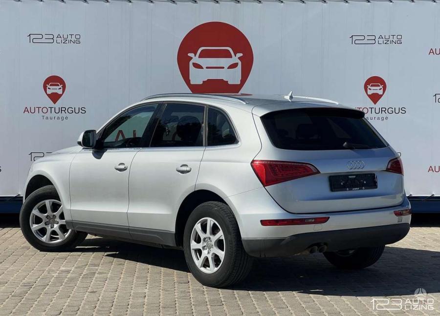 Grey Audi Q5 2012 in Taurage, with an engine capacity of 2.00 L and mileage of 151 thousand km for 9650 €, photo 7 on AUTOMOTO.COM.LV