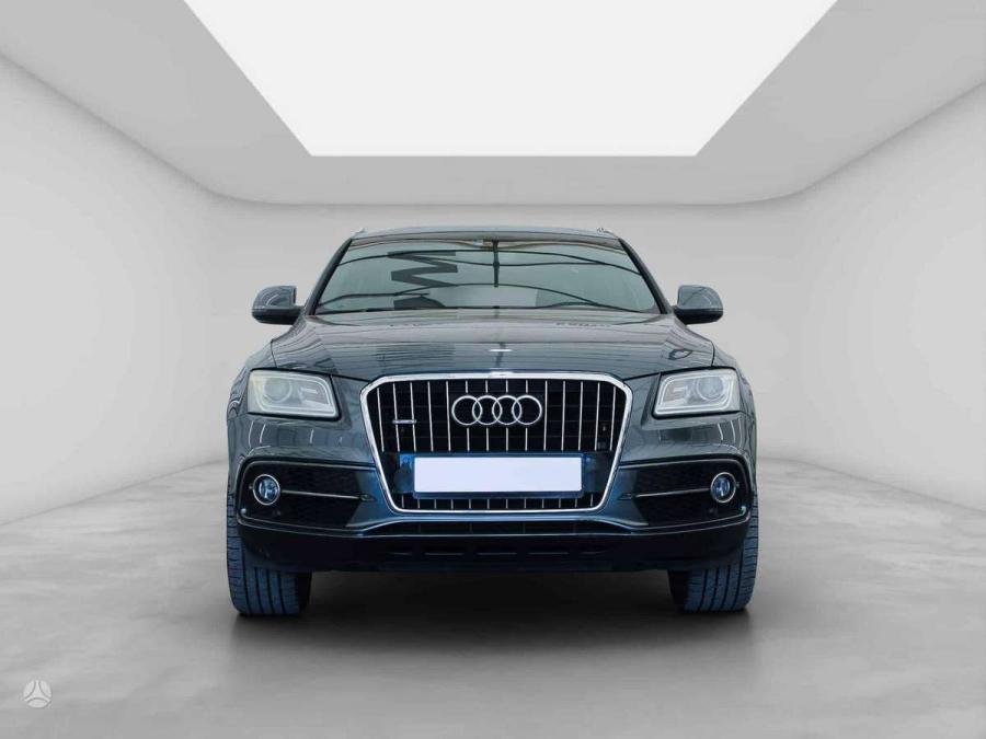 Grey Audi Q5 2012 in Kaunas, with an engine capacity of 3.00 L and mileage of 241 thousand km for 11390 €, photo 3 on AUTOMOTO.COM.LV