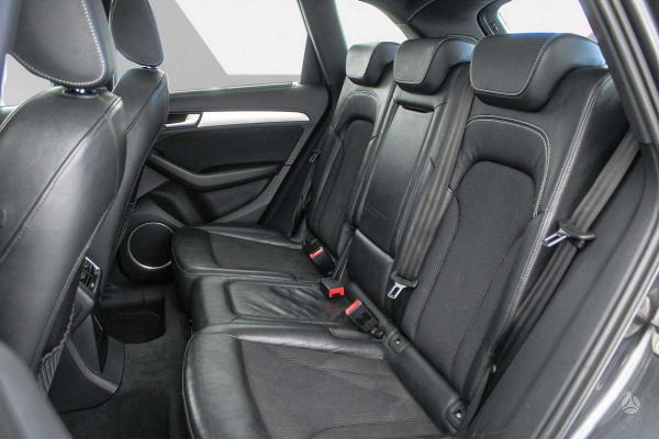 Grey Audi Q5 2012 in Kaunas, with an engine capacity of 3.00 L and mileage of 241 thousand km for 11390 €, photo 10 on AUTOMOTO.COM.LV
