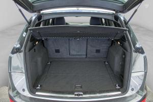Grey Audi Q5 2012 in Kaunas, with an engine capacity of 3.00 L and mileage of 241 thousand km for 11390 €, photo 16 on AUTOMOTO.COM.LV