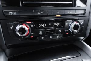 Pelēks Audi Q5 2012 Mārupe, ar dzinēja tilpumu 3.00 L un nobraukumu 164 tūkst. km par 11950 €, foto 24 vietnē AUTOMOTO.COM.LV