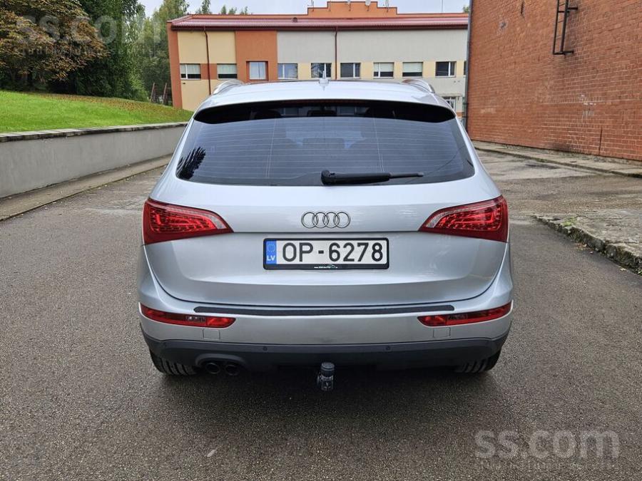 Pelēks Audi Q5 2012 Jēkabpils, ar dzinēja tilpumu 2.00 L un nobraukumu 226 tūkst. km par 9990 €, foto 9 vietnē AUTOMOTO.COM.LV